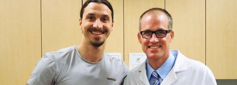Ein deutscher Arzt spricht über die Ibrahimovic-Operation | 4-4-2.com
