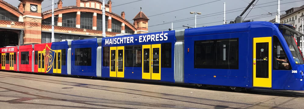 Basel hat ein zweites FCB-Tram | 4-4-2.com