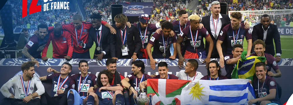 Neymar sieht den 12. Cup-Triumph von PSG im Stadion