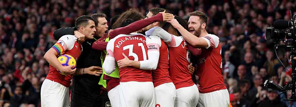Arsenal gewinnt turbulentes North London-Derby mit 4:2 gegen Spurs
