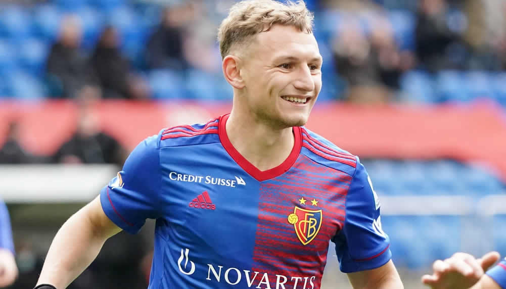 Dem neuen FCB-Stürmer Fedor Chalov gefallen die Schweizer Strassen