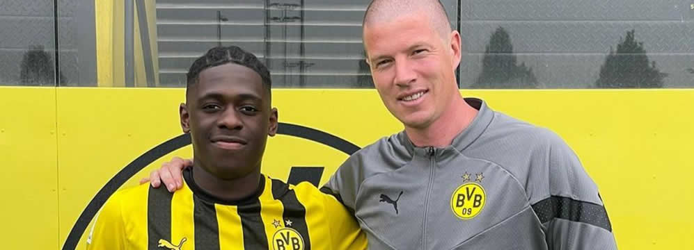 Borussia Dortmund verpflichtet schwedischen U16-Nationalspieler