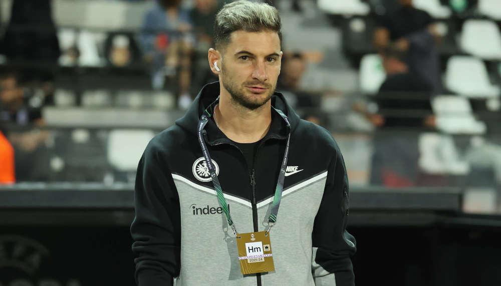 Eintracht-Stürmer Alario reist für Gespräche nach Buenos Aires