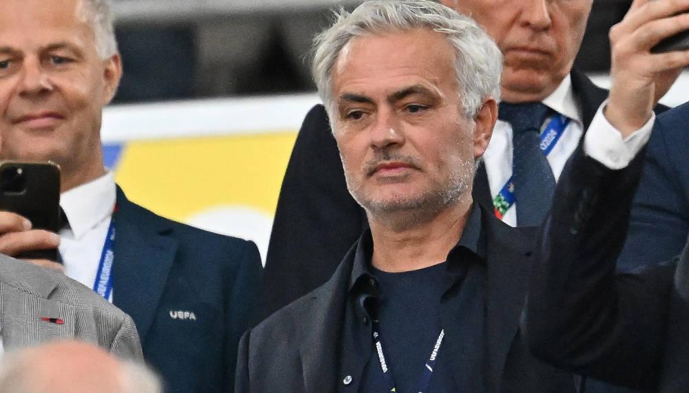 José Mourinho stand vor Unterschrift bei Borussia Dortmund | 4-4-2.com