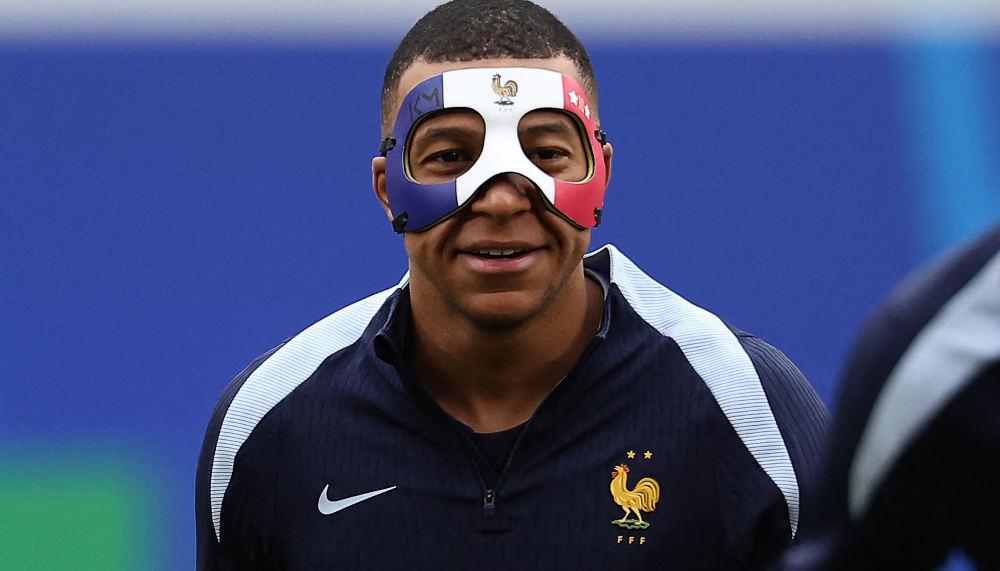 Die Maske von Kylian Mbappé ist bereit